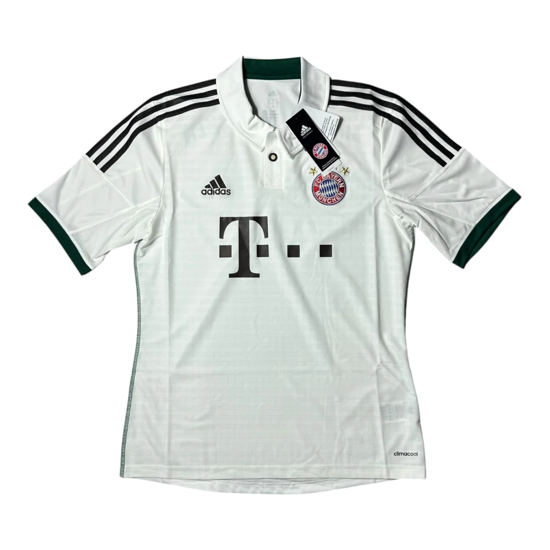 FC Bayern Munich 13/14 Away – Kickback